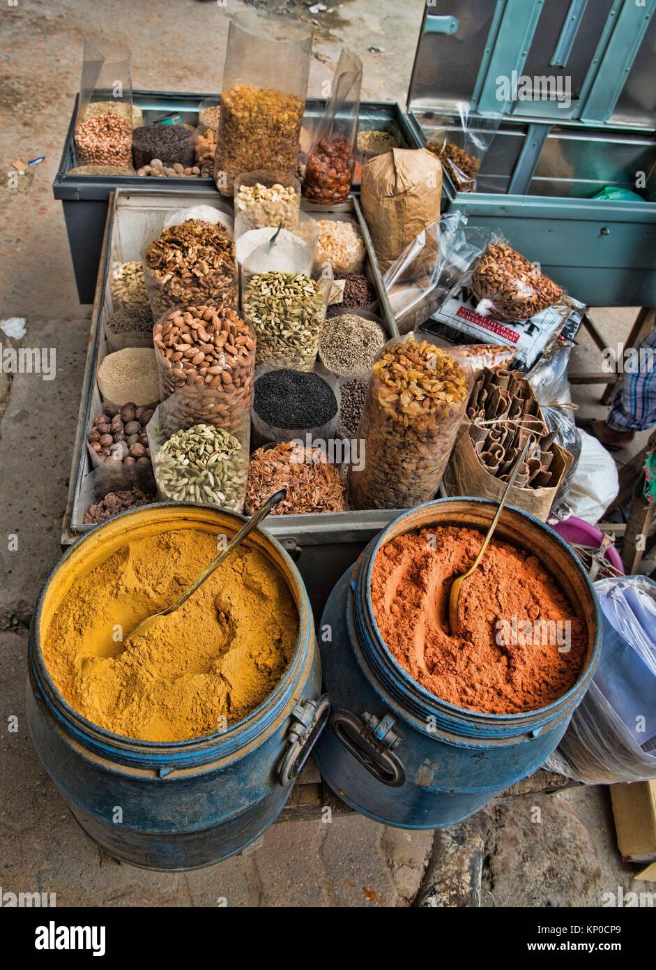 Bengali cooking hi-res stock photography and images - Alamy