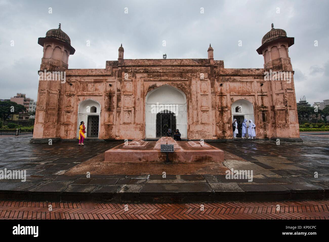 Dhaka lalbagh hi-res stock photography and images - Alamy