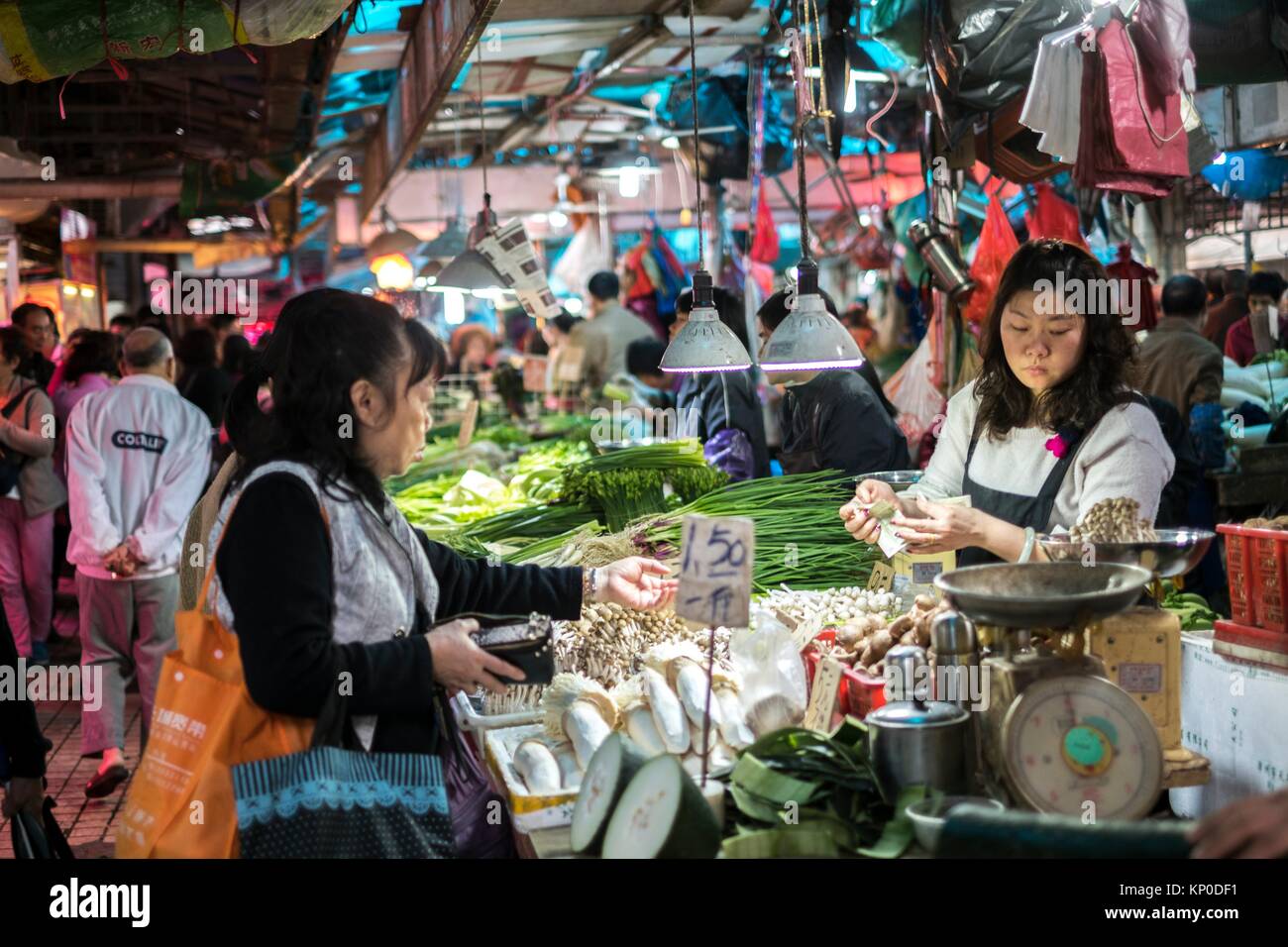 Local guangzhou hi-res stock photography and images - Alamy