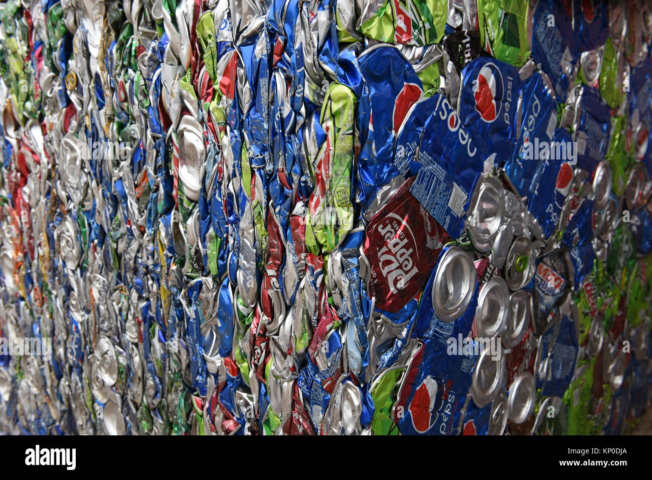 Pile Crushed Cans Stock Photos & Pile Crushed Cans Stock Images - Alamy