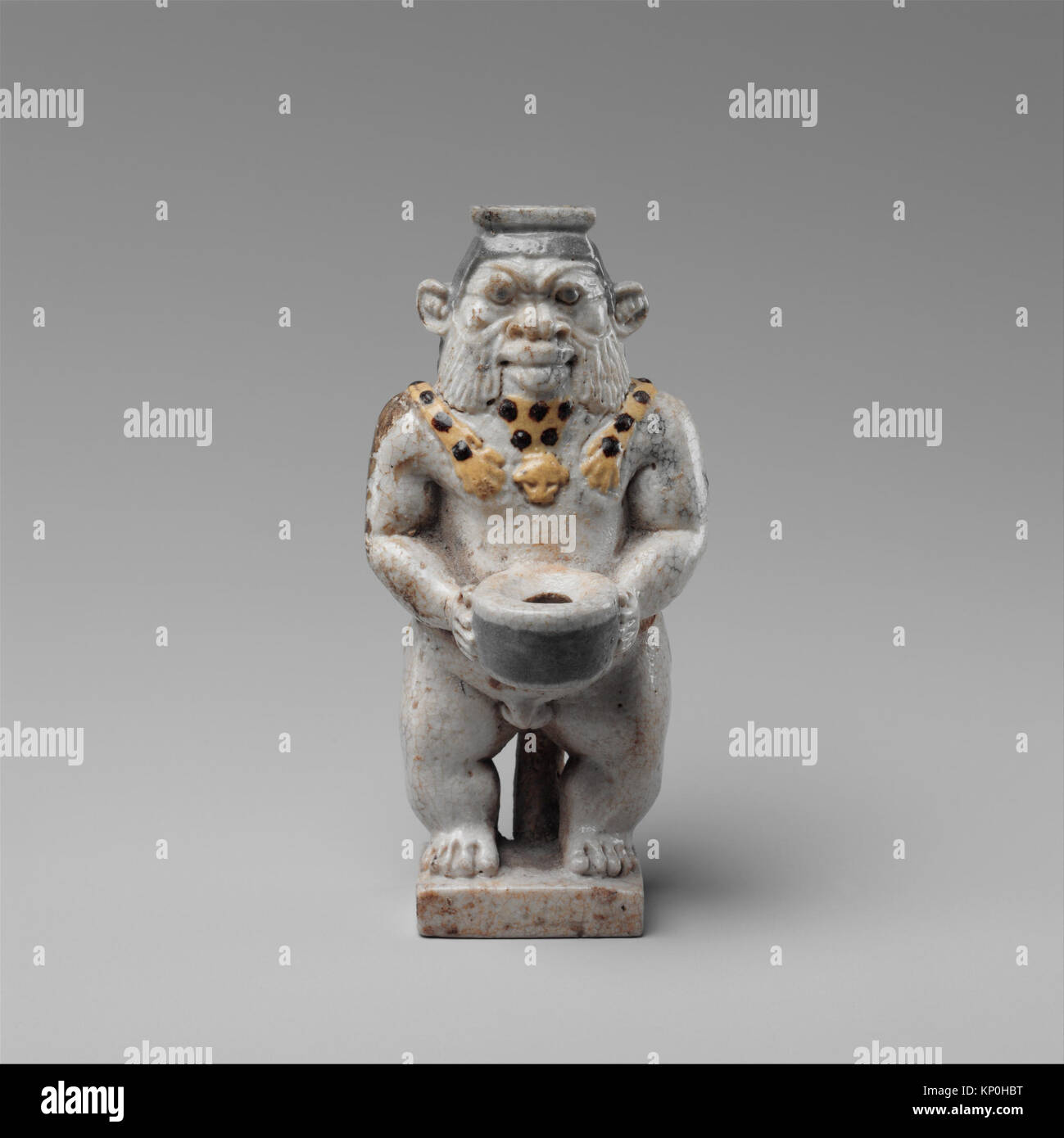 MET object DP112565 represents a cosmetic container in the form of the ...