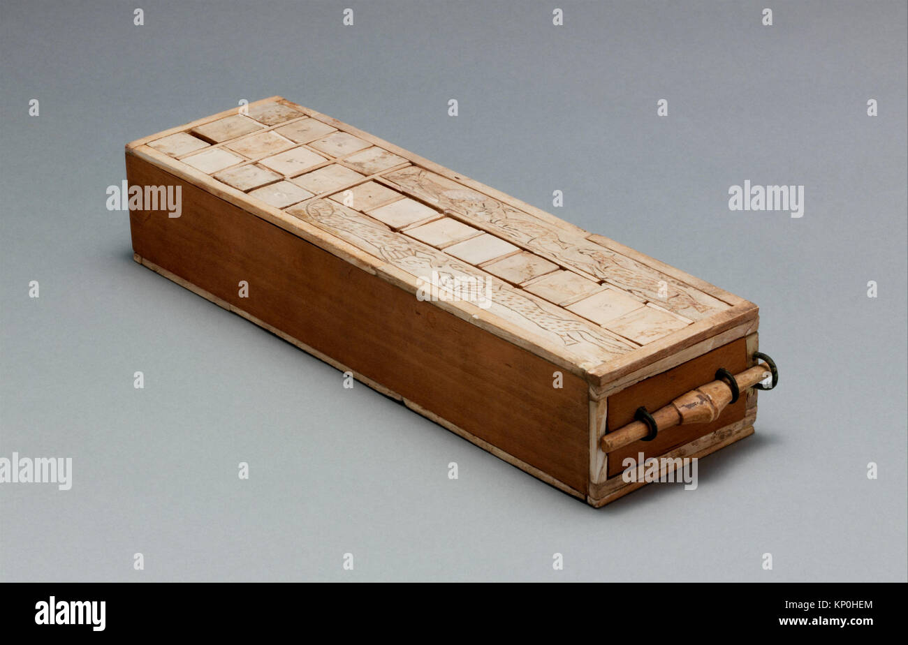 Game box for playing senet hi-res stock photography and images - Alamy