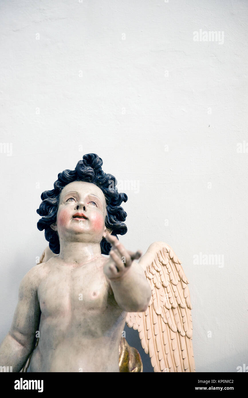 Stone angel outstretched arms hi-res stock photography and images - Alamy