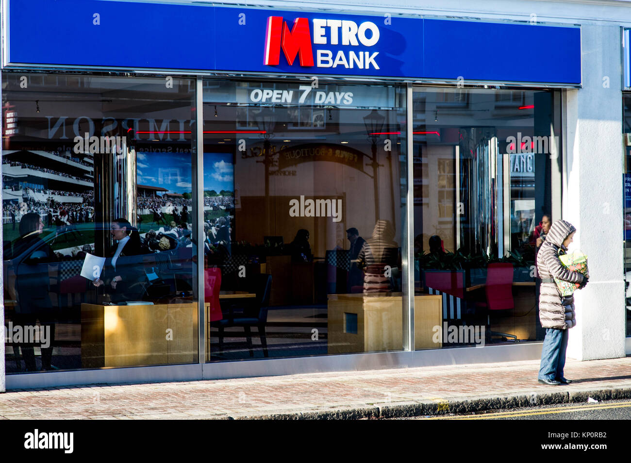 Metro Bank Logo Stock Photos & Metro Bank Logo Stock Images - Alamy