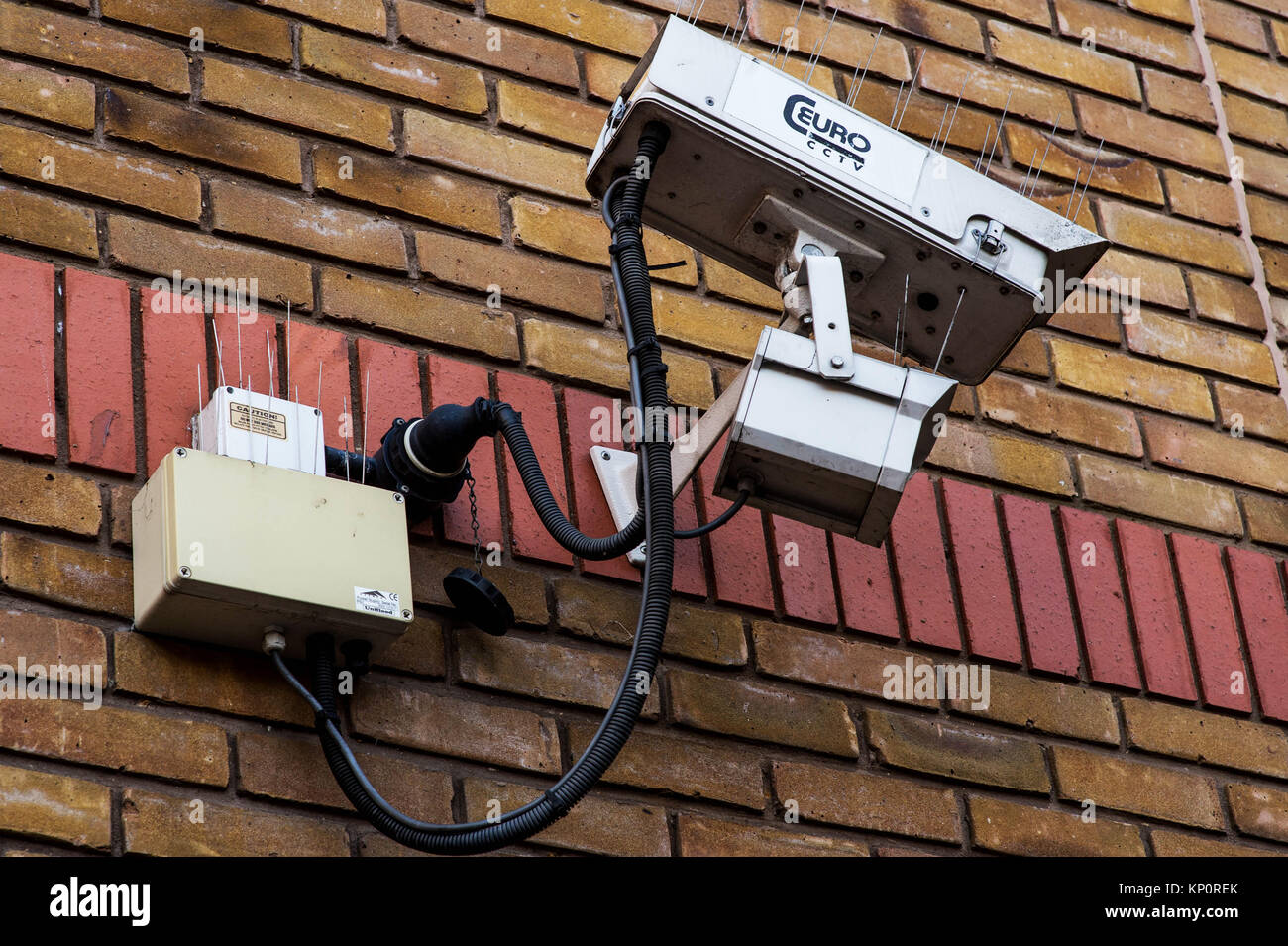 Wall Mounted CCTV Camera Security System Stock Photo - Alamy Wall Mounted CCTV Camera Security System Stock Photo - Alamy