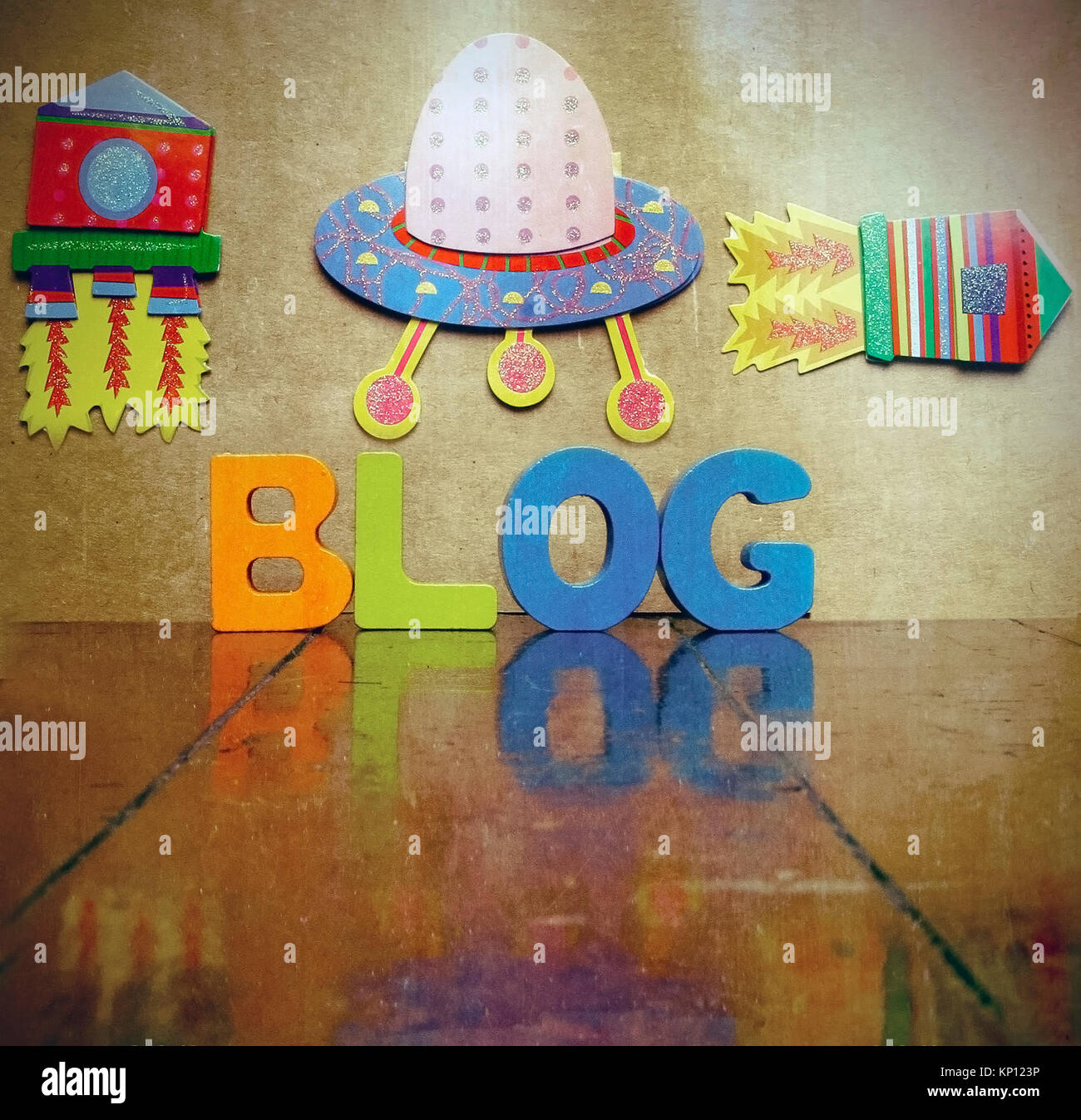 Gold ufo hi-res stock photography and images - Alamy