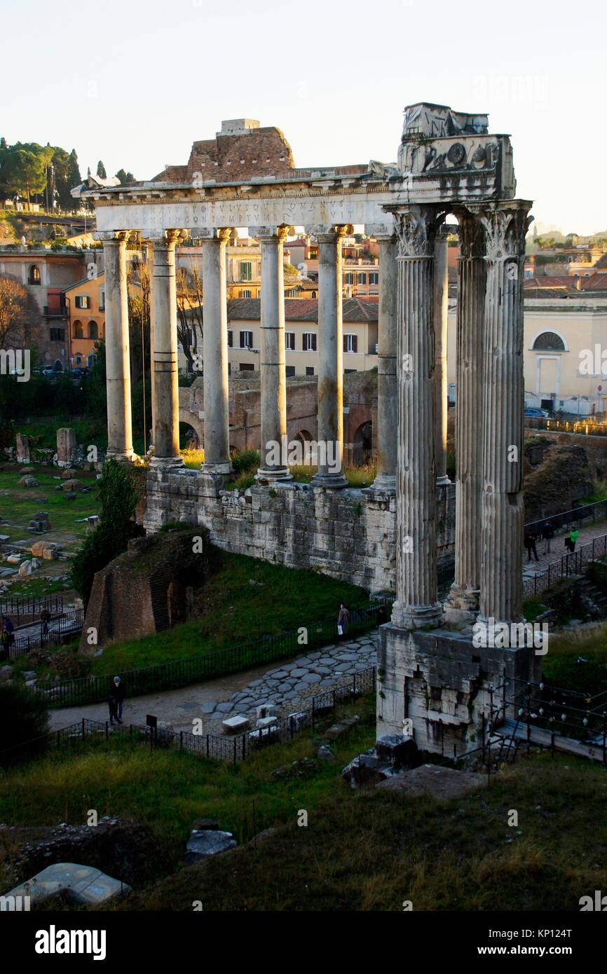 Rome temple of saturn hi-res stock photography and images - Alamy