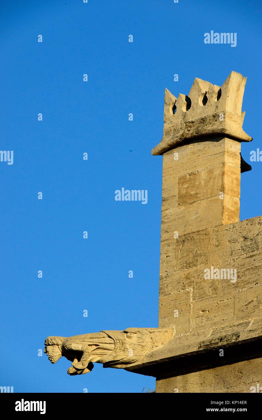 Gargola hi-res stock photography and images - Alamy