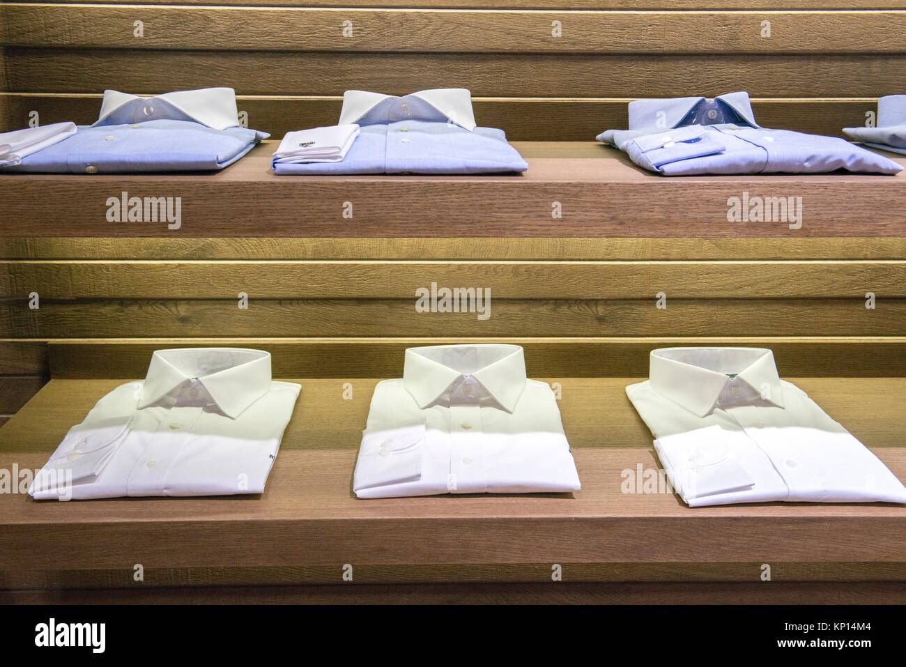 Clothing store interior hi-res stock photography and images - Alamy