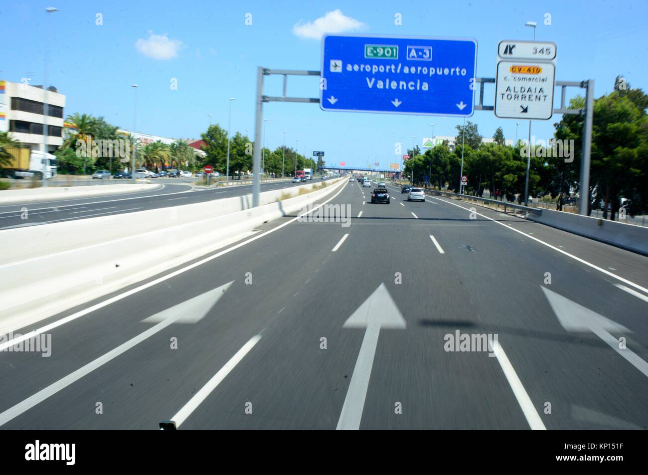 Road sign valencia hi-res stock photography and images - Alamy