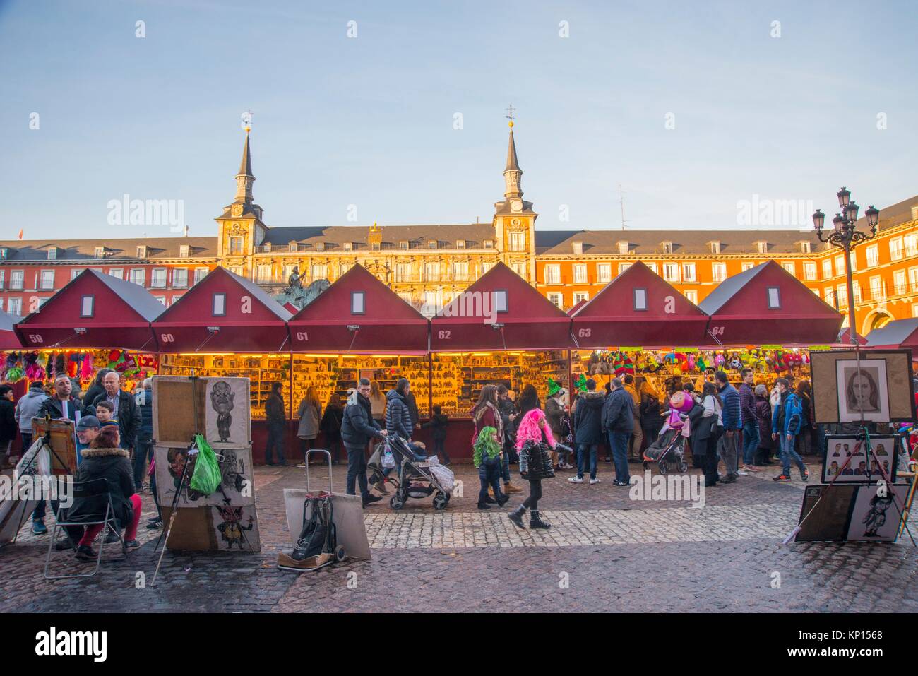 Traditional plaza hi-res stock photography and images - Alamy