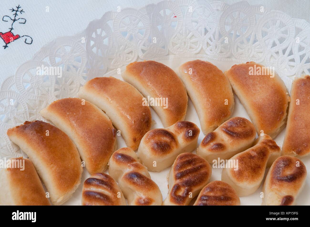 Marzipan figures toledo province hi-res stock photography and images ...