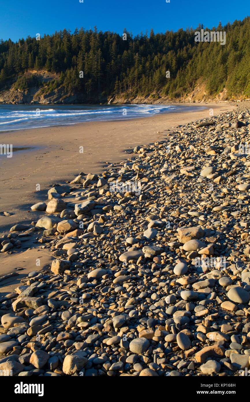 Short sand beach oregon surf hi-res stock photography and images - Alamy