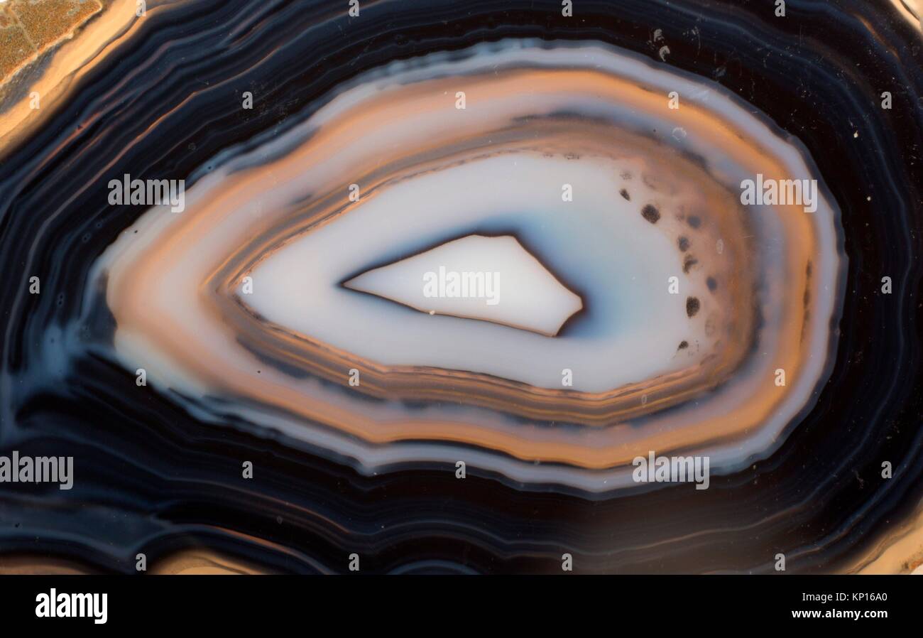 Agate slice hi-res stock photography and images - Alamy