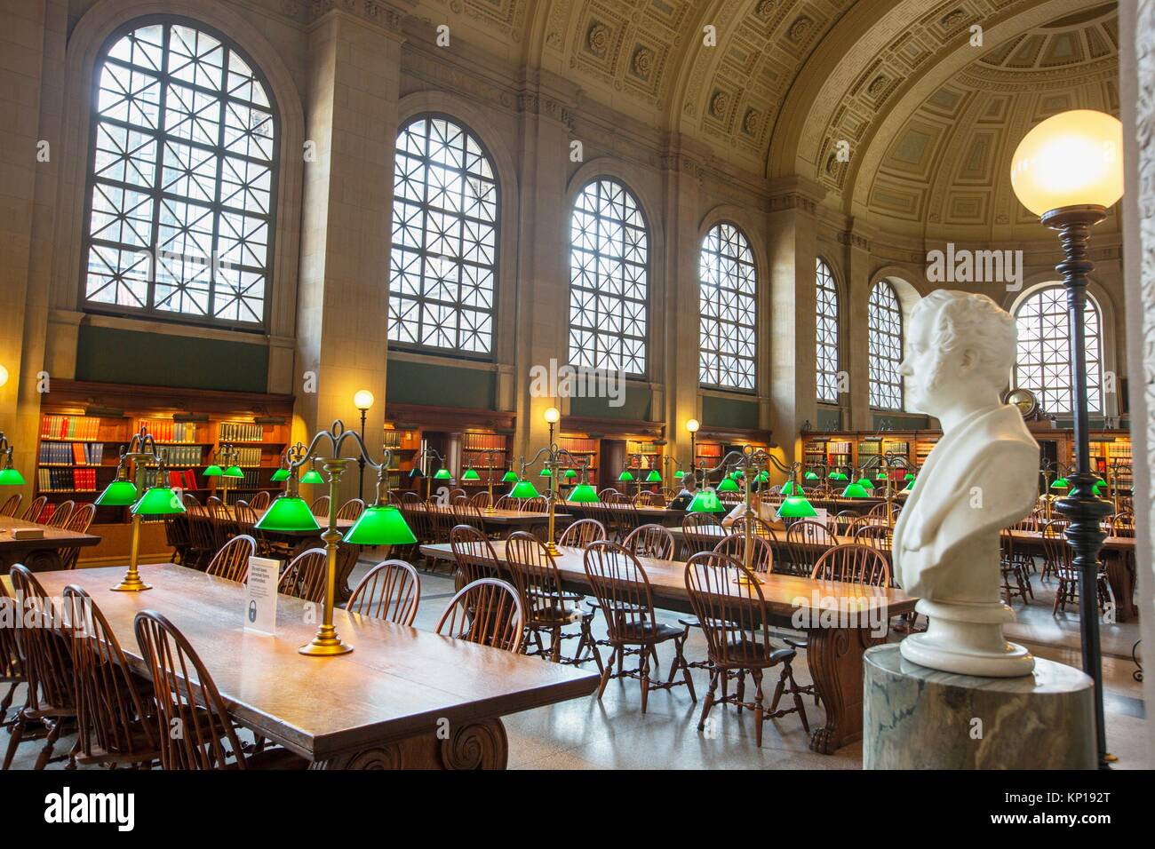 Public library and reading room hi-res stock photography and images - Alamy