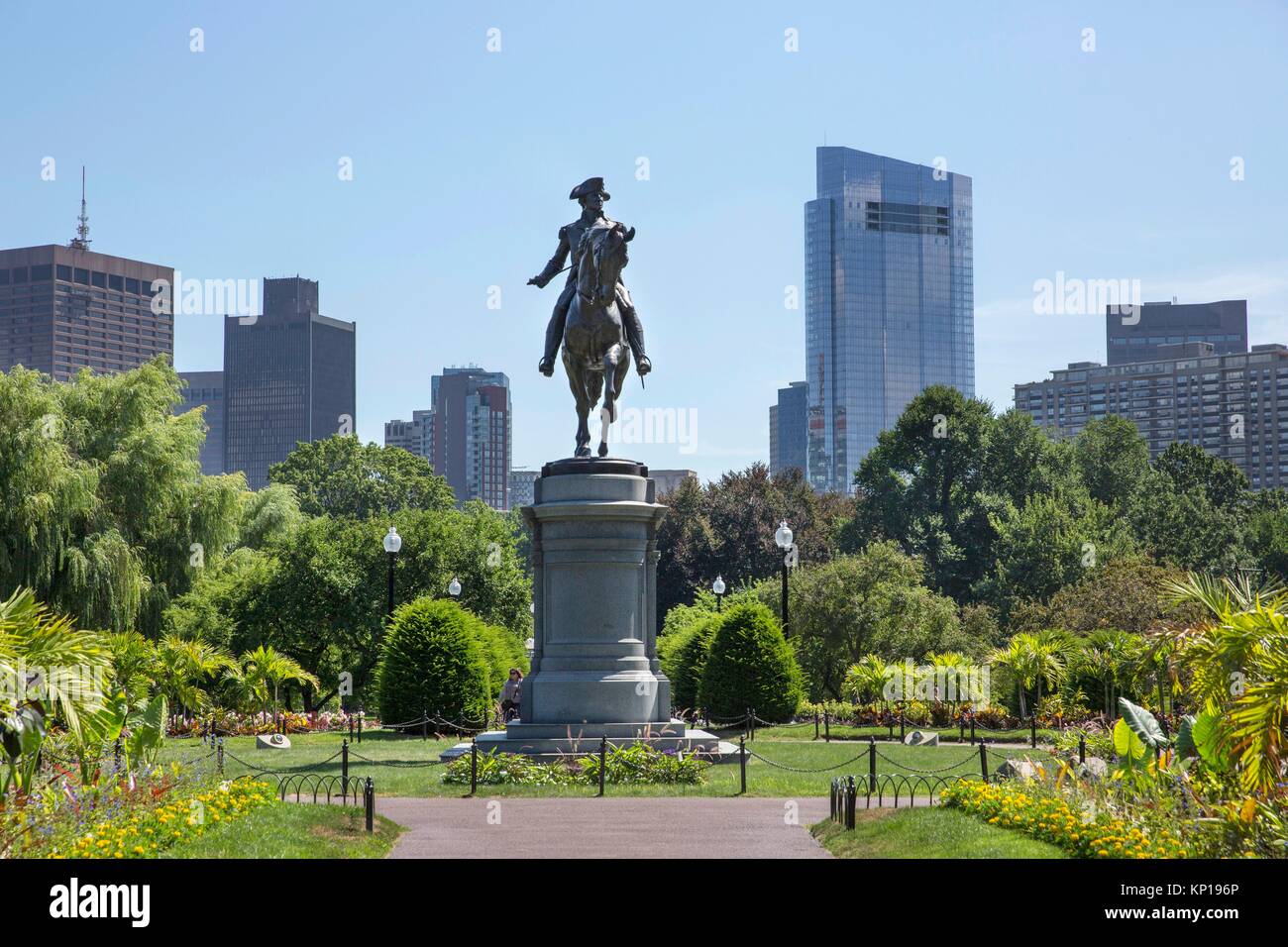 Boston garden statue hi-res stock photography and images - Alamy