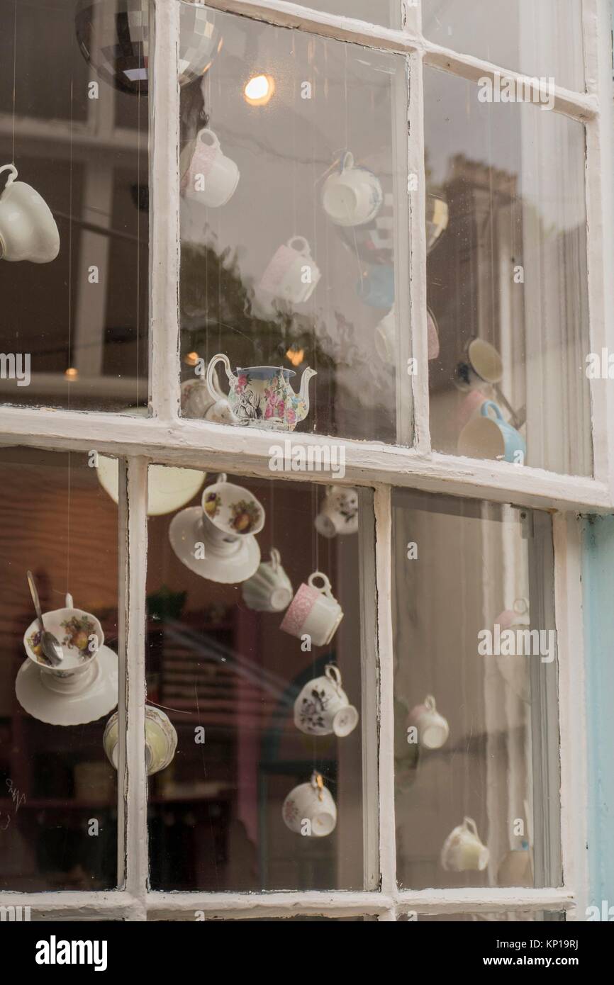 Vintage tea room hi-res stock photography and images - Alamy