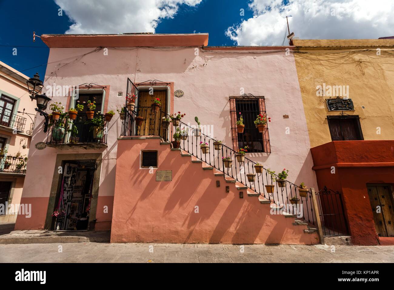 Guanajuato building hi-res stock photography and images - Alamy