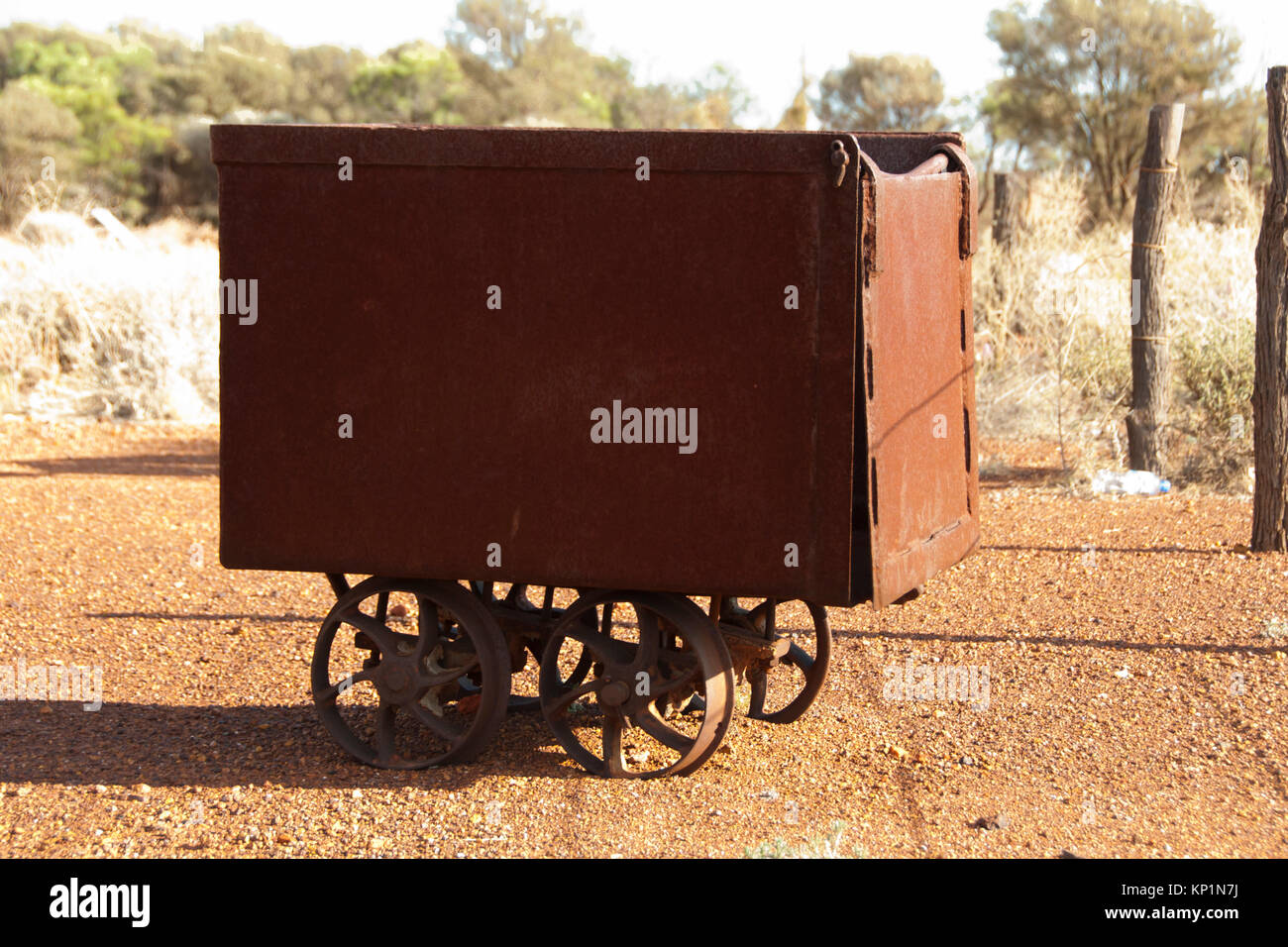 Rocks gold ore hi-res stock photography and images - Alamy