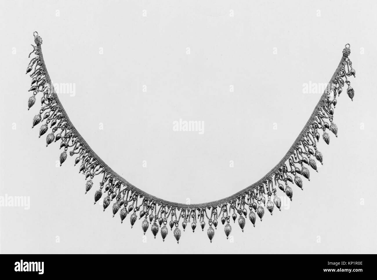 Gold strap necklace with seedlike pendants MET sf9924 246864 Greek ...