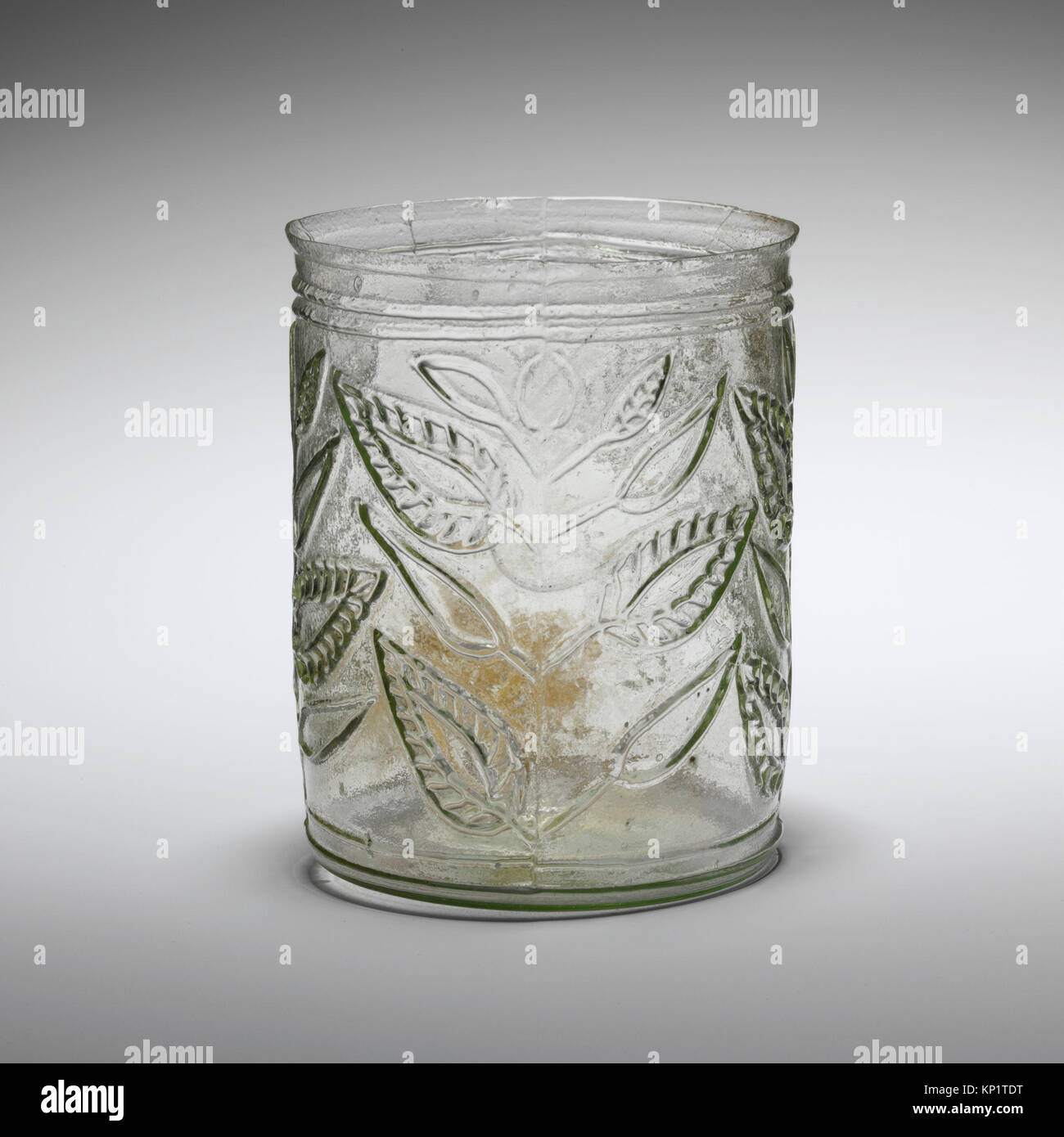 Glass beaker MET DP107096 245374 Stock Photo - Alamy