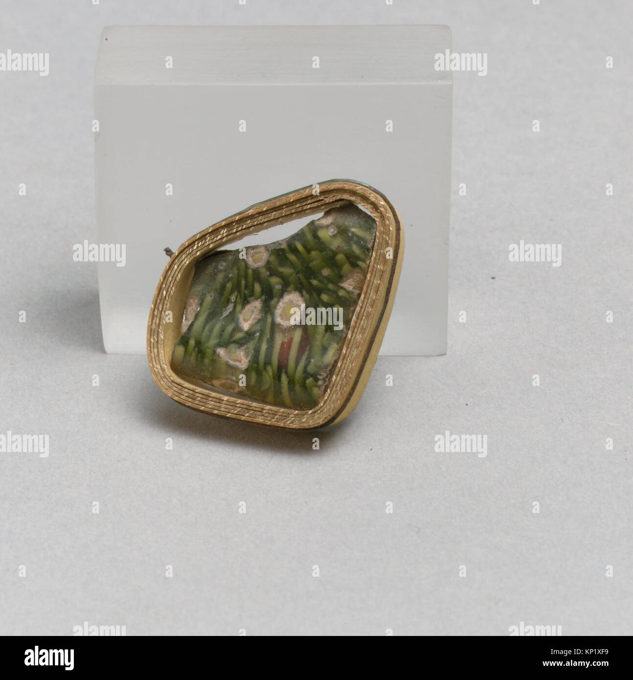 This MET glass mosaic carinated bowl fragment highlights decorative ...