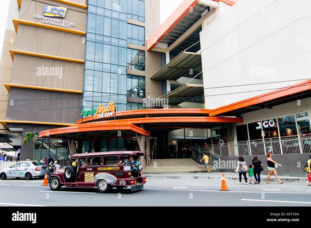 Ayala Mall Stock Photos & Ayala Mall Stock Images - Alamy