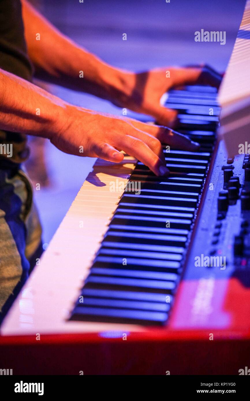 Being a concert pianist hi-res stock photography and images - Alamy
