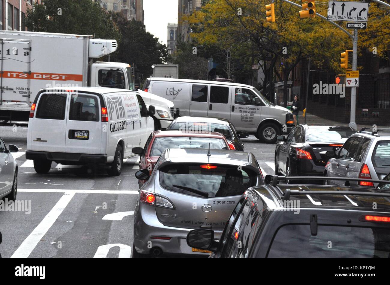 Traffic jam usa downtown hi-res stock photography and images - Alamy
