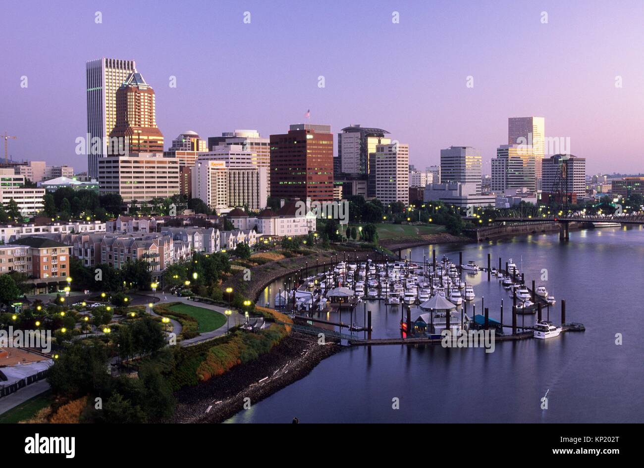 Portland oregon downtown hi-res stock photography and images - Alamy