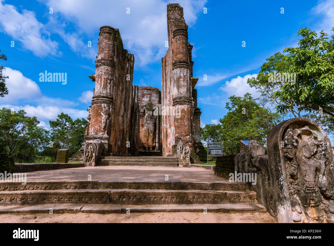 Lankatilaka vihara temple hi-res stock photography and images - Alamy