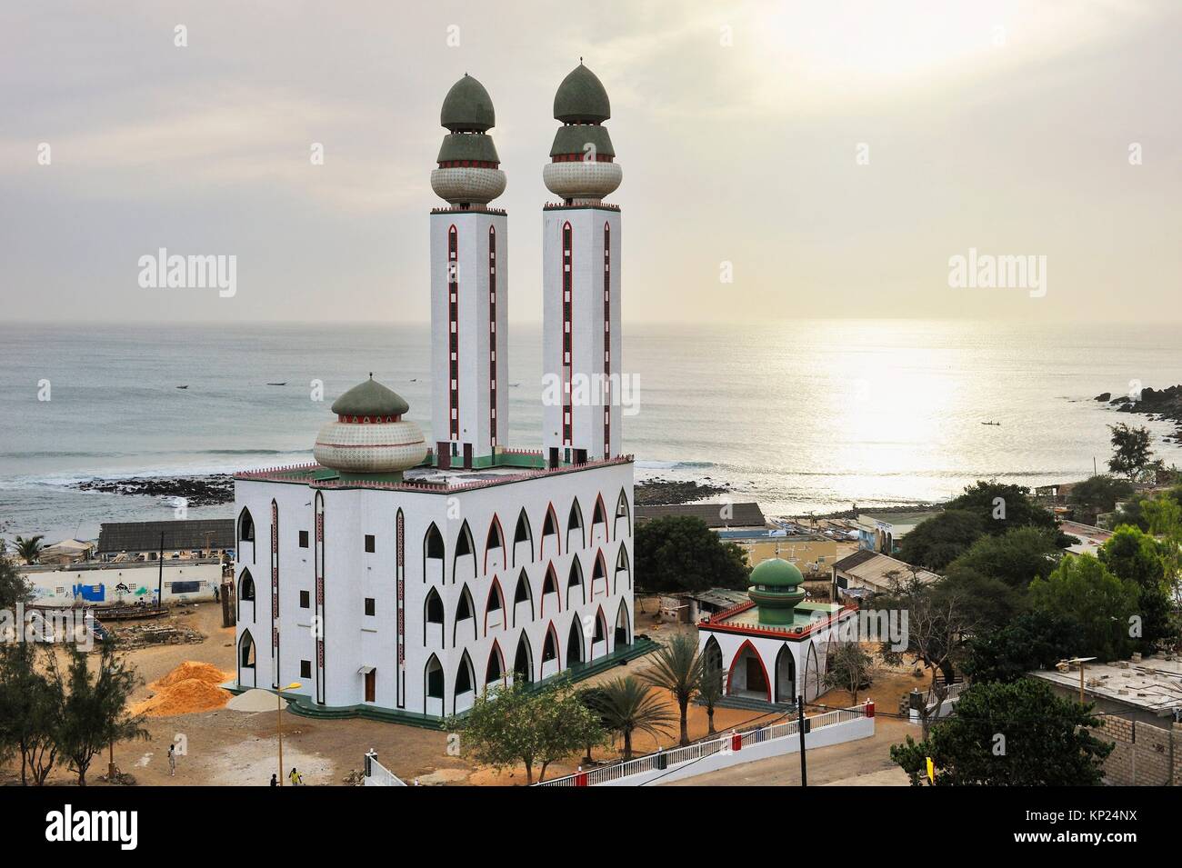 Senegal dakar mosque hi-res stock photography and images - Alamy