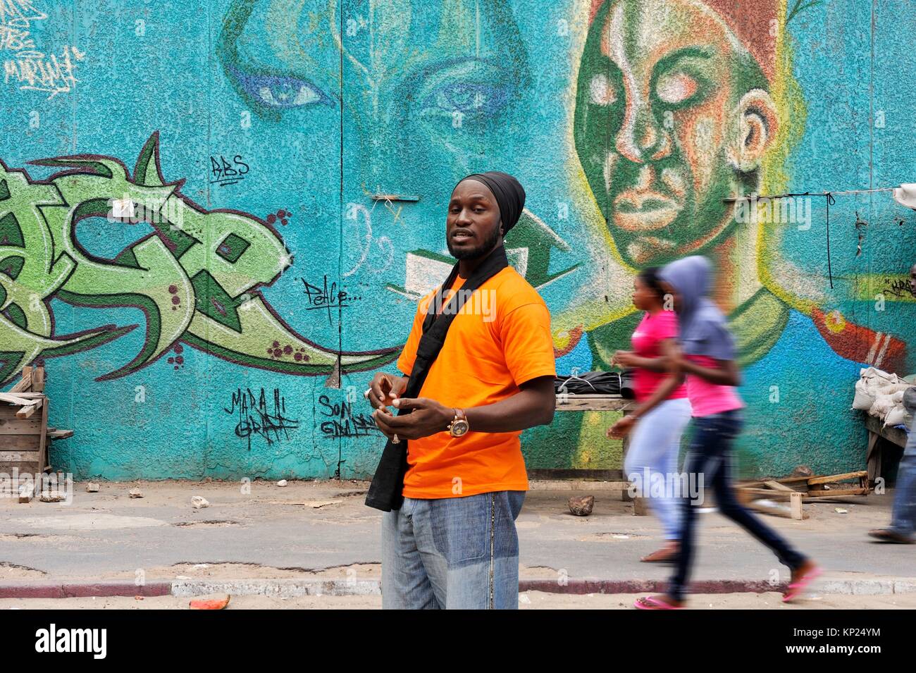 Senegalese painting hi-res stock photography and images - Alamy