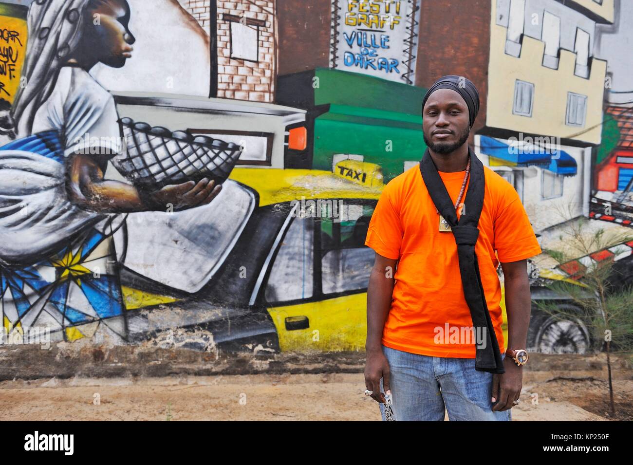 The mural artist hi-res stock photography and images - Alamy