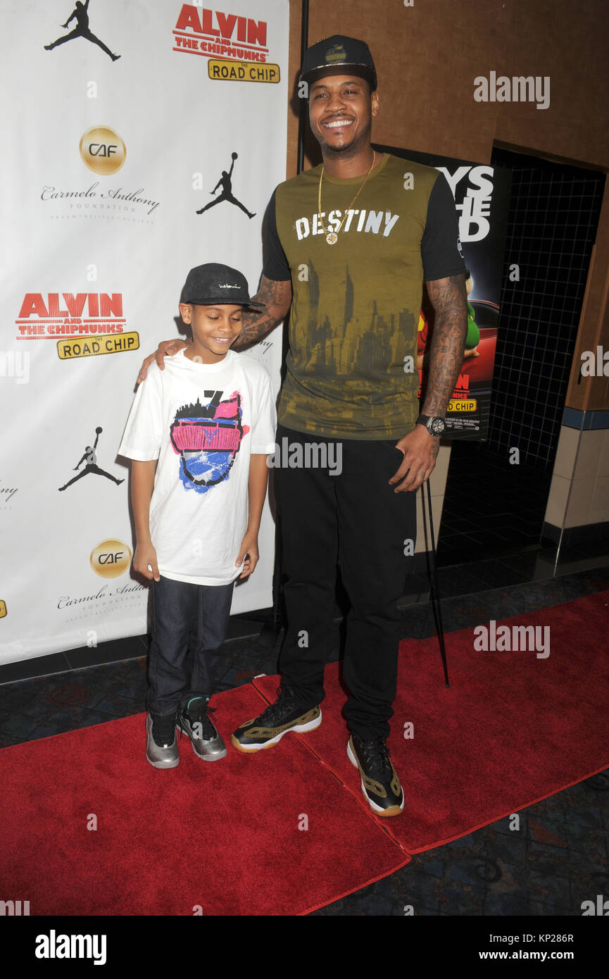 NEW YORK, NY - DECEMBER 15: Alvin of Alvin and the Chipmunks and ...