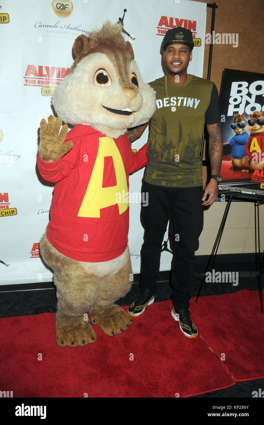 NEW YORK, NY - DECEMBER 15: Alvin of Alvin and the Chipmunks and ...