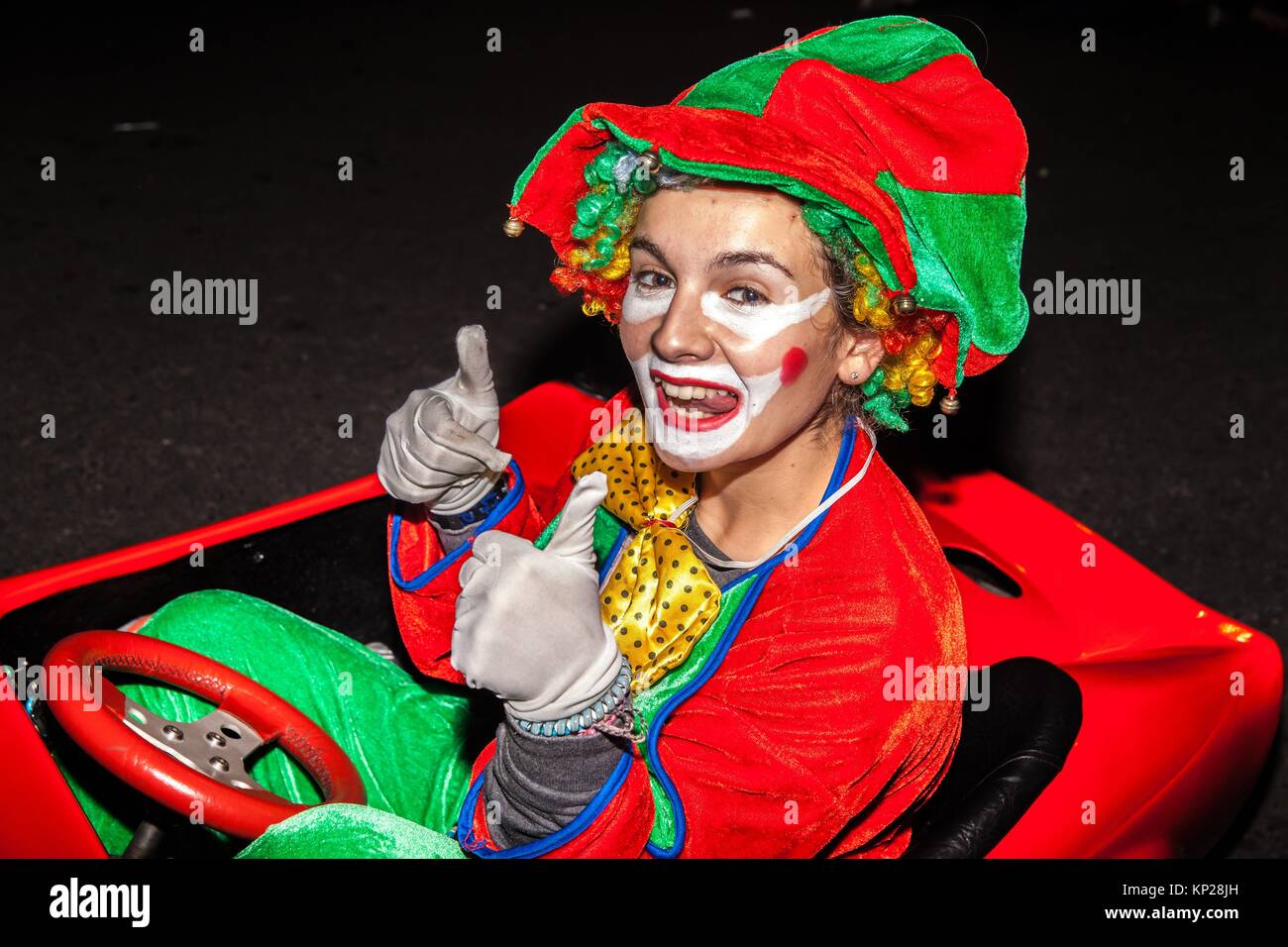 Sitting clown hi-res stock photography and images - Alamy