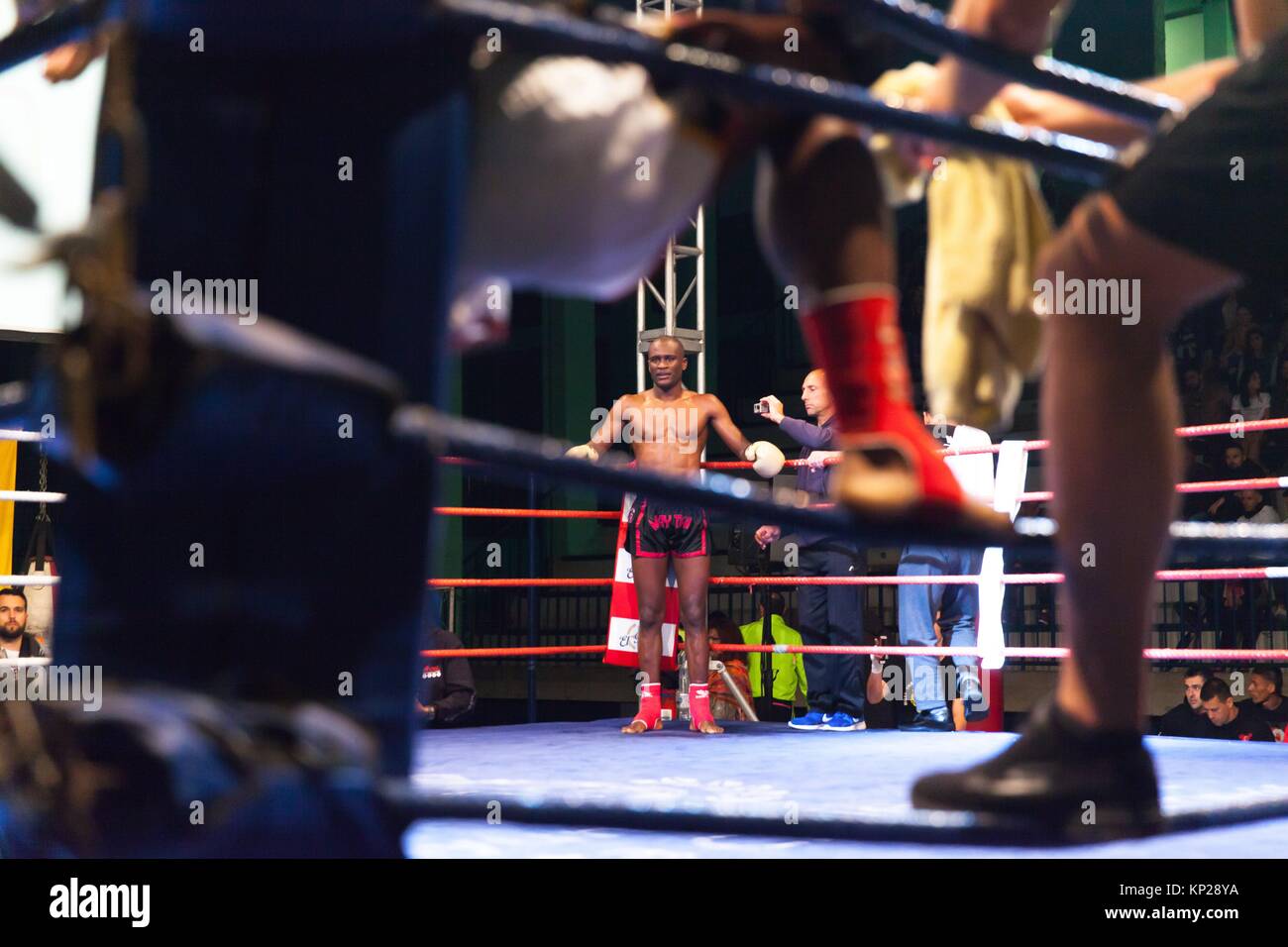 Male contestant hi-res stock photography and images - Alamy