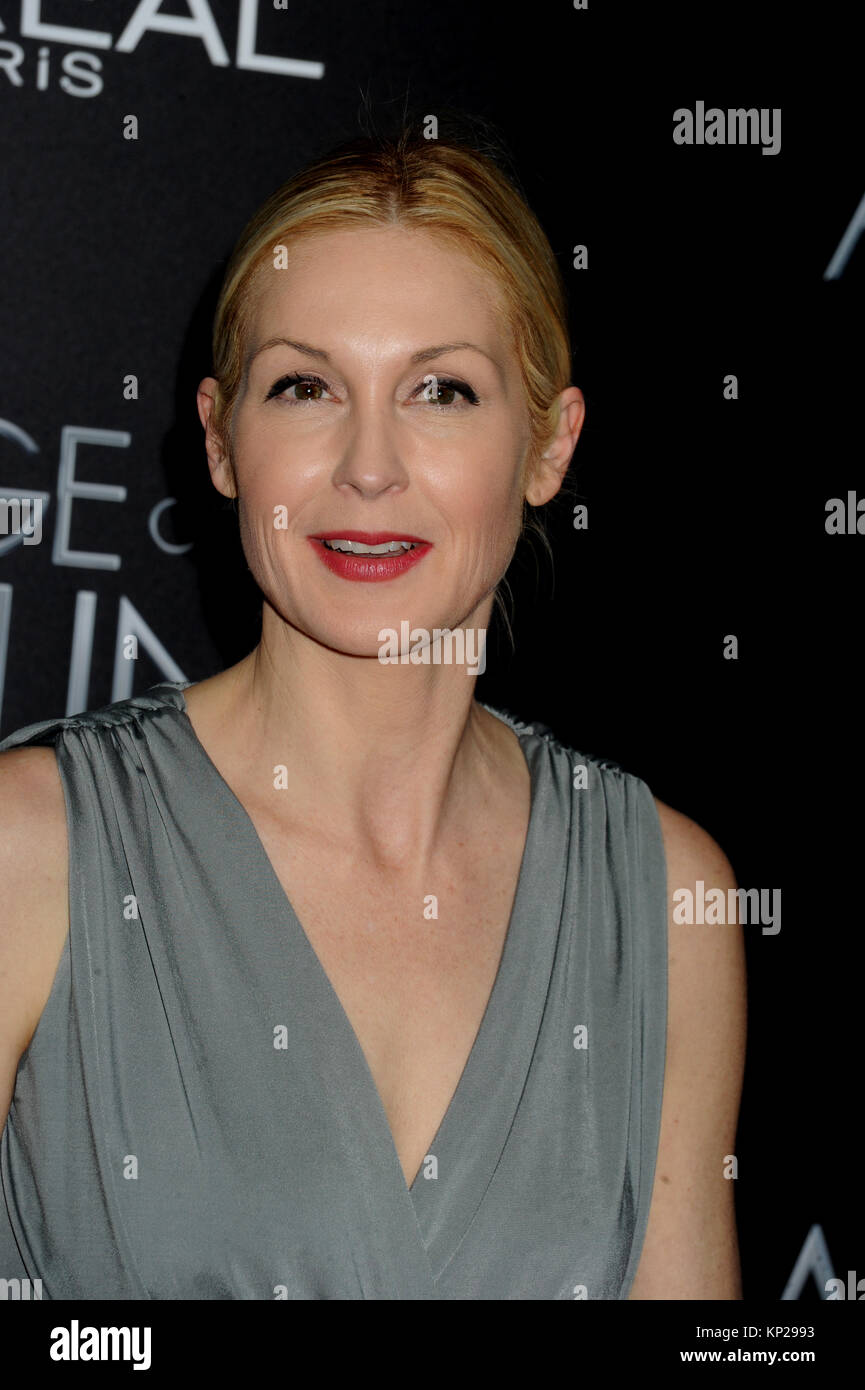 Kelly rutherford and blake lively hi-res stock photography and images ...