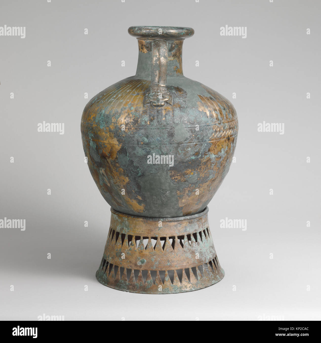 Bronze neck amphora hi-res stock photography and images - Alamy