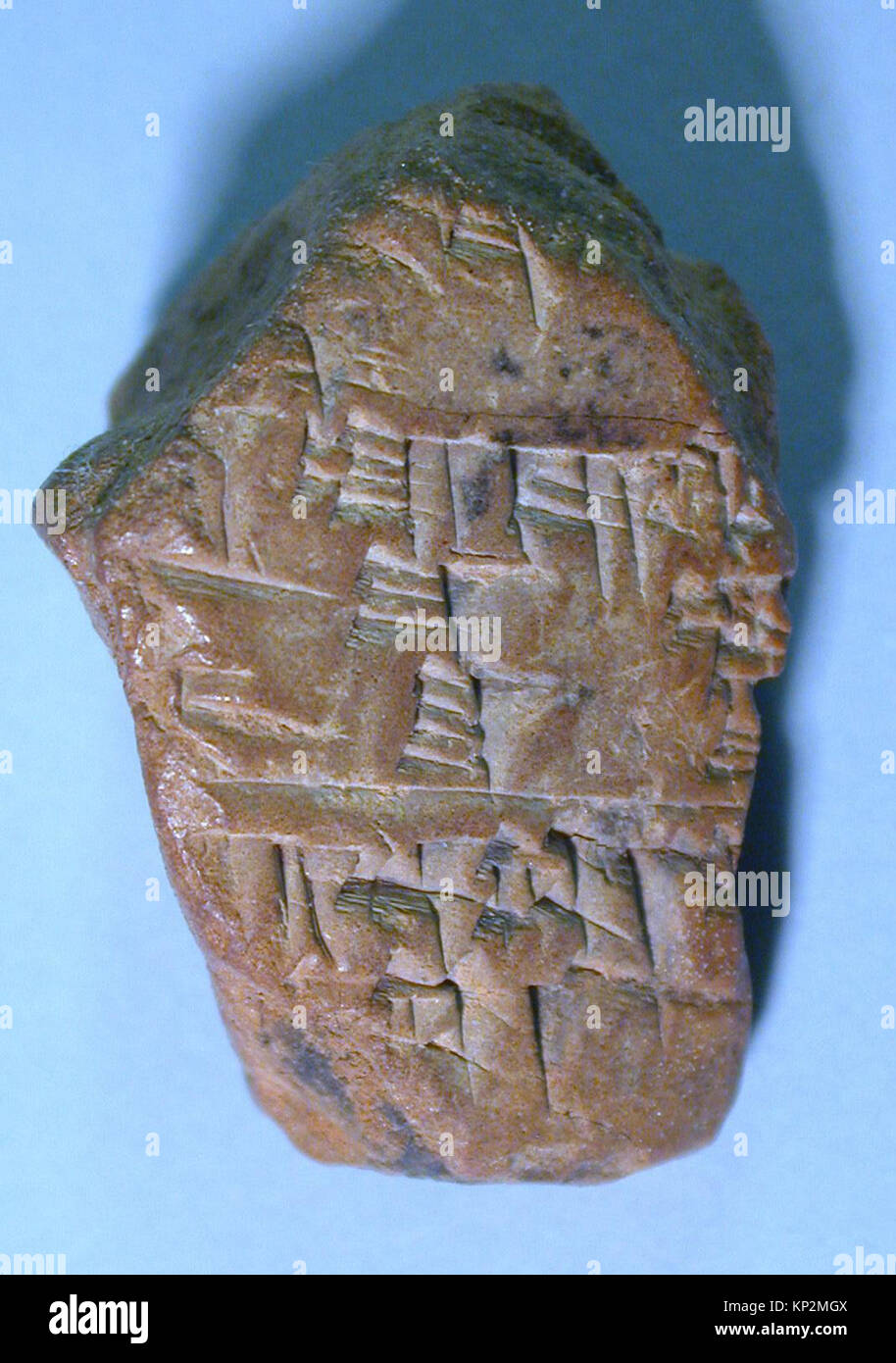 Sumerian tablet creation hi-res stock photography and images - Alamy
