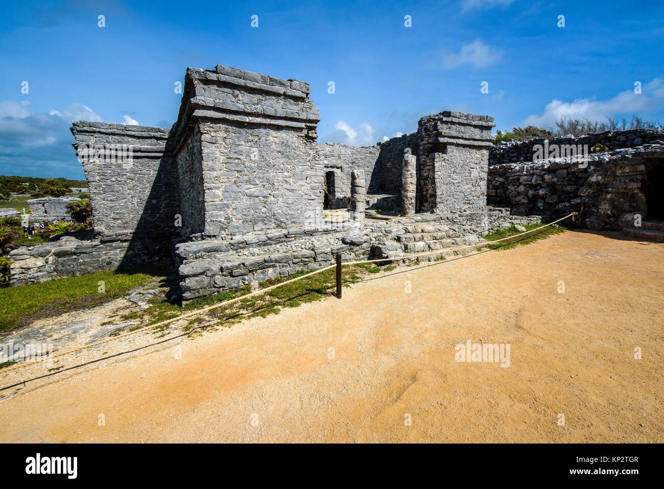 Mayan structure hi-res stock photography and images - Alamy