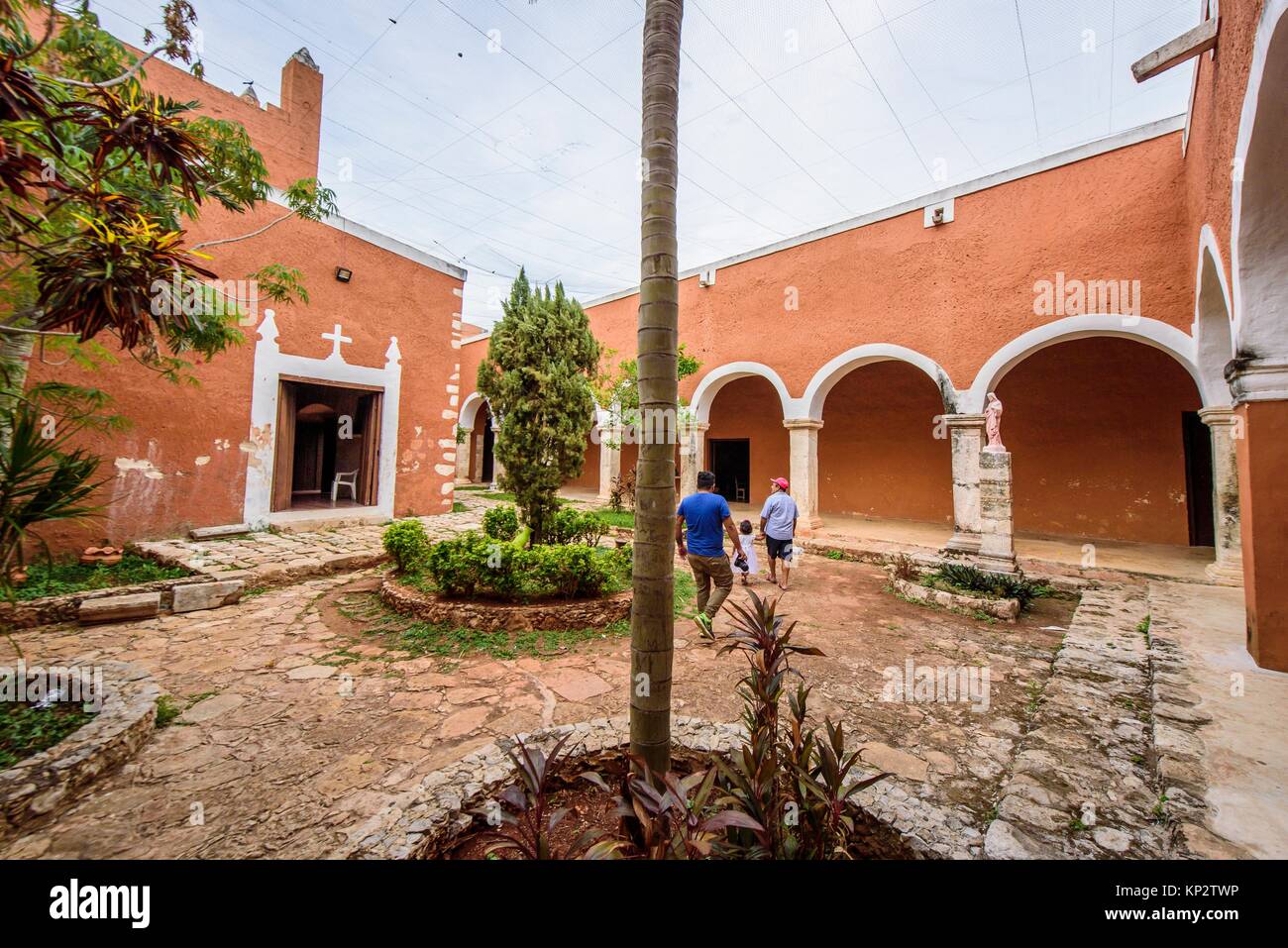 Convent yard hi-res stock photography and images - Alamy
