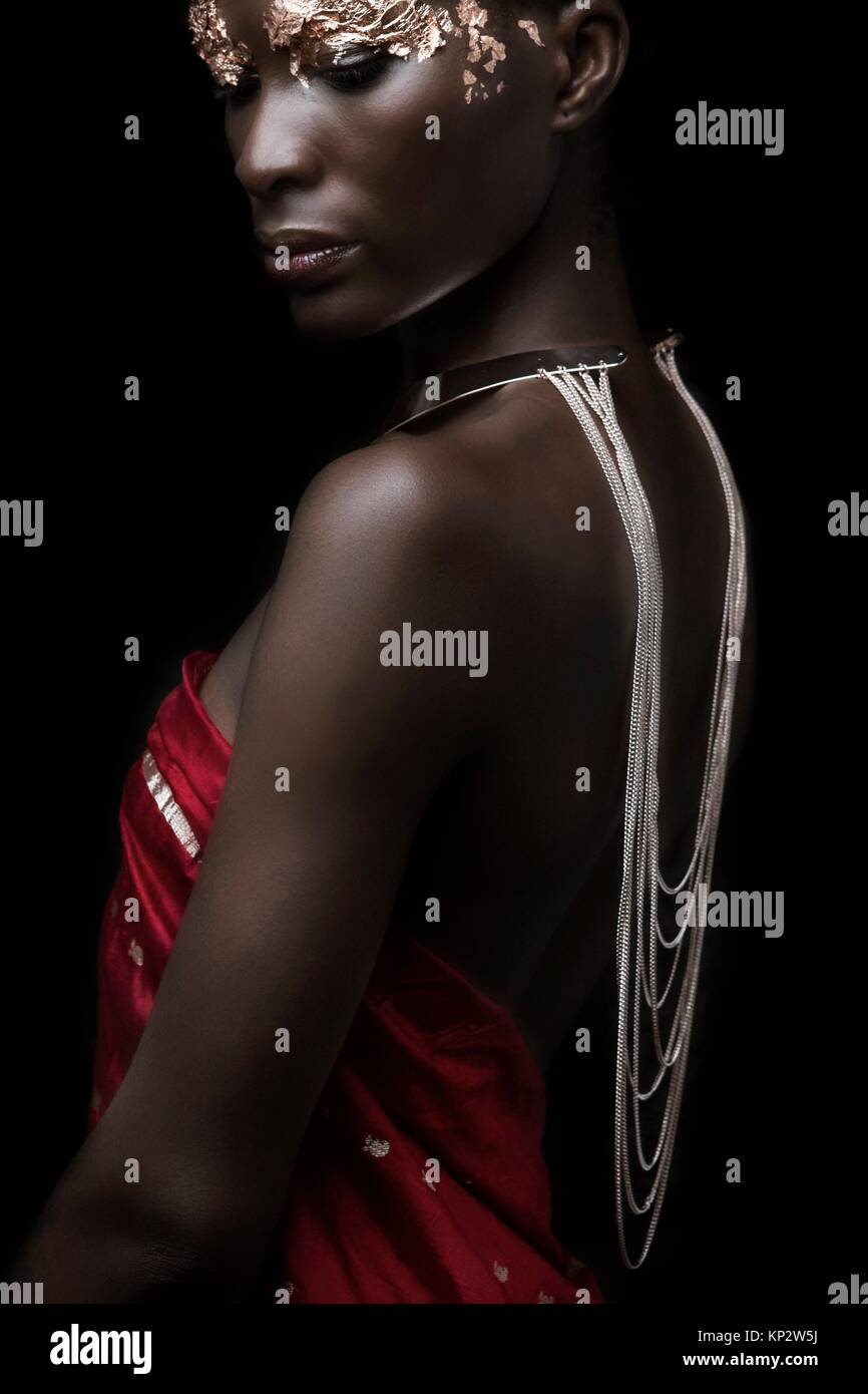 African beauty queen hi-res stock photography and images - Alamy