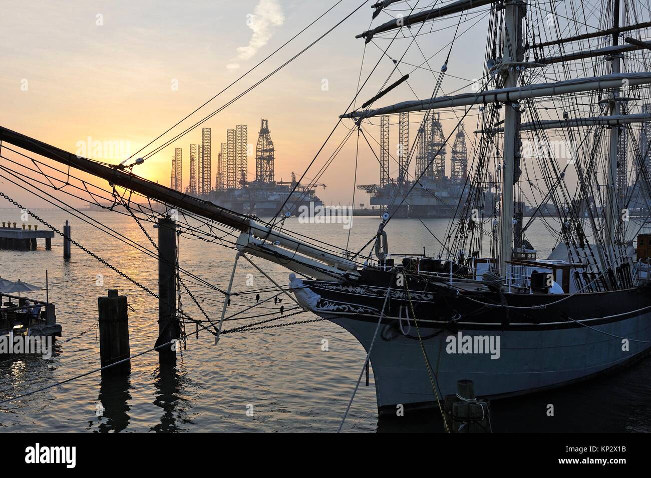 Galveston texas ship hi-res stock photography and images - Alamy