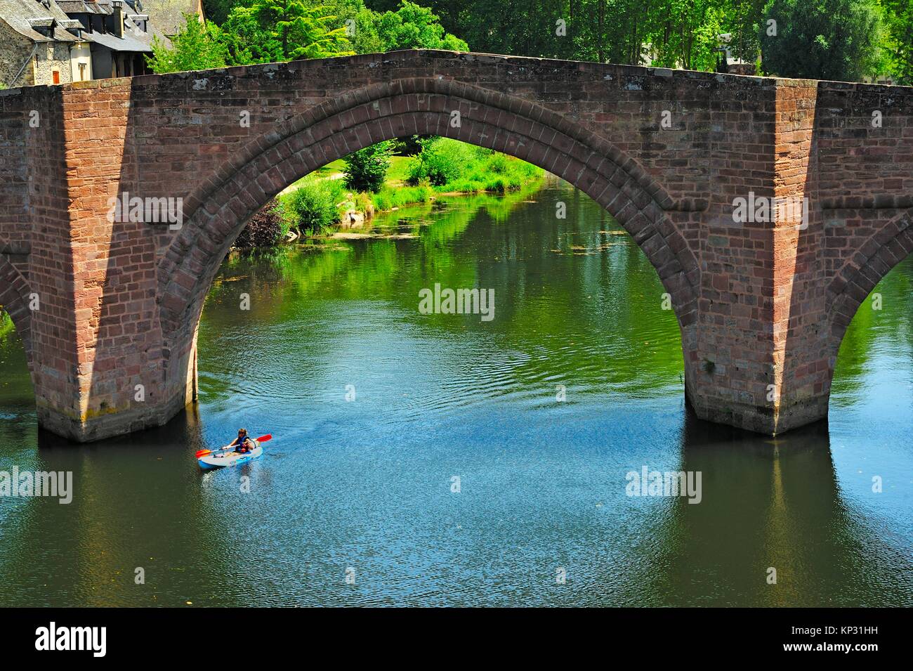 Espalion france bridge hi-res stock photography and images - Alamy