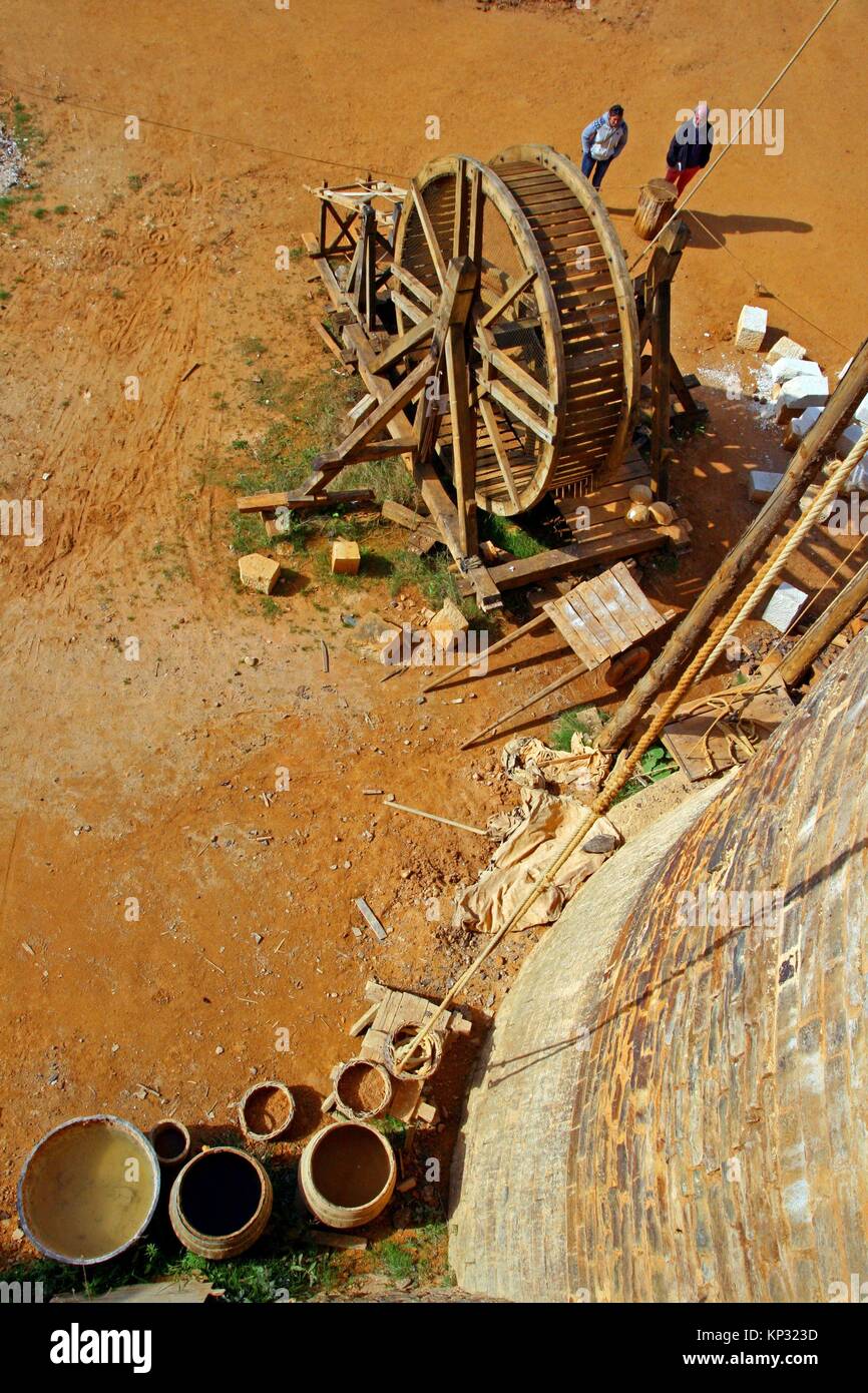 France burgundy yonne treigny guedelon hi-res stock photography and ...