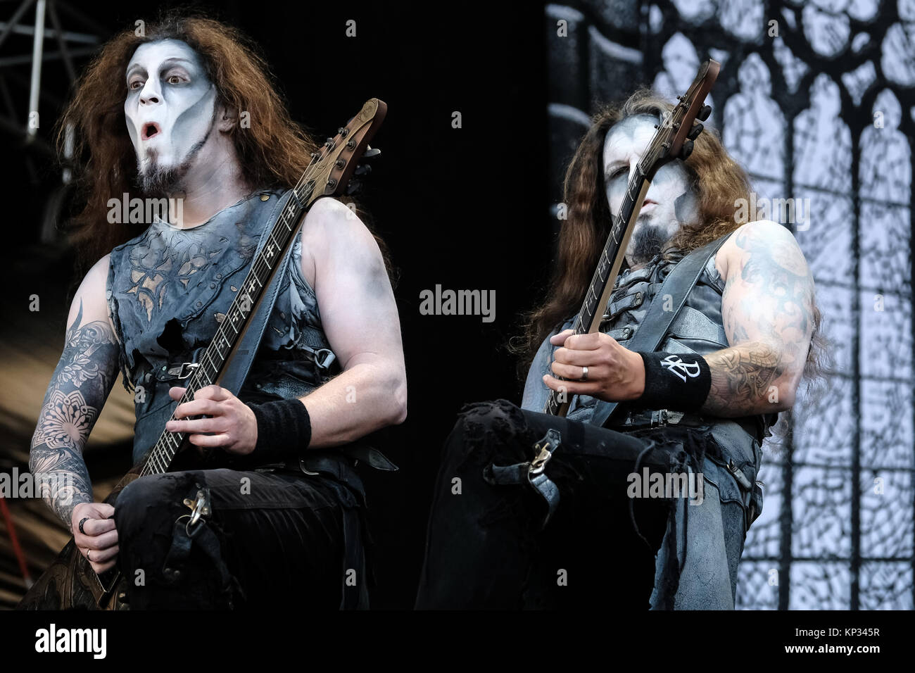 Charles greywolf hi-res stock photography and images - Alamy