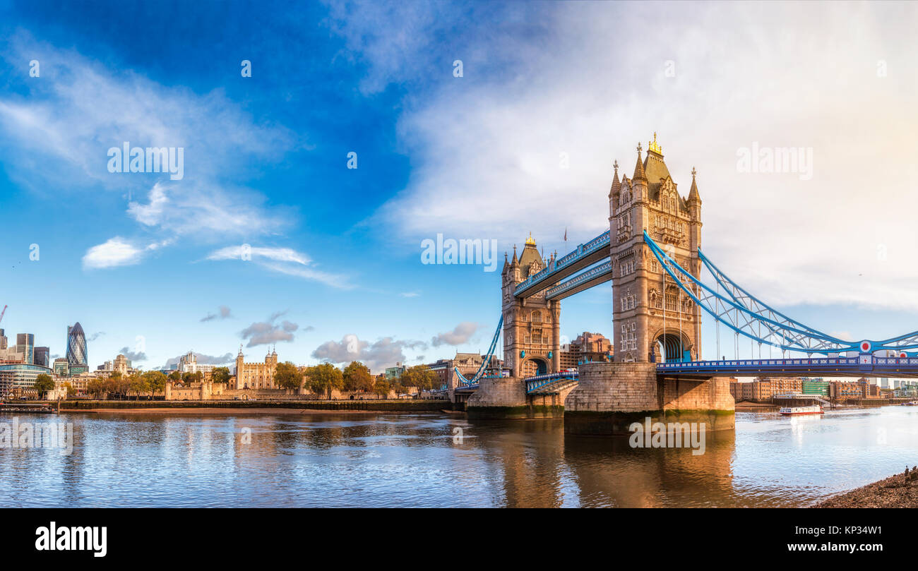 Panoramic London skyline with iconic symbol, the Tower Bridge and Her ...