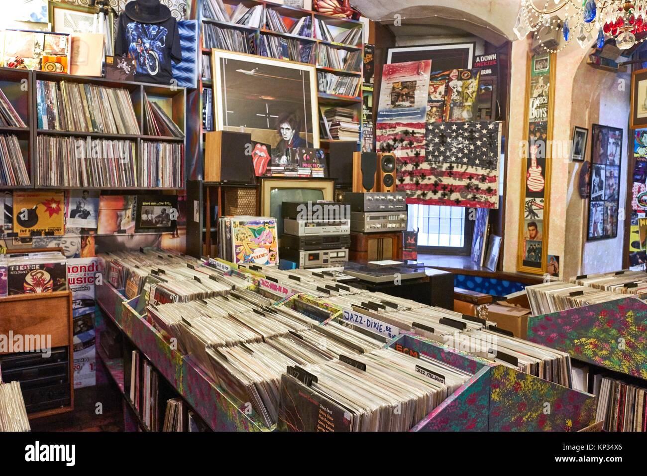 Italy shop interior High Resolution Stock Photography and Images - Alamy